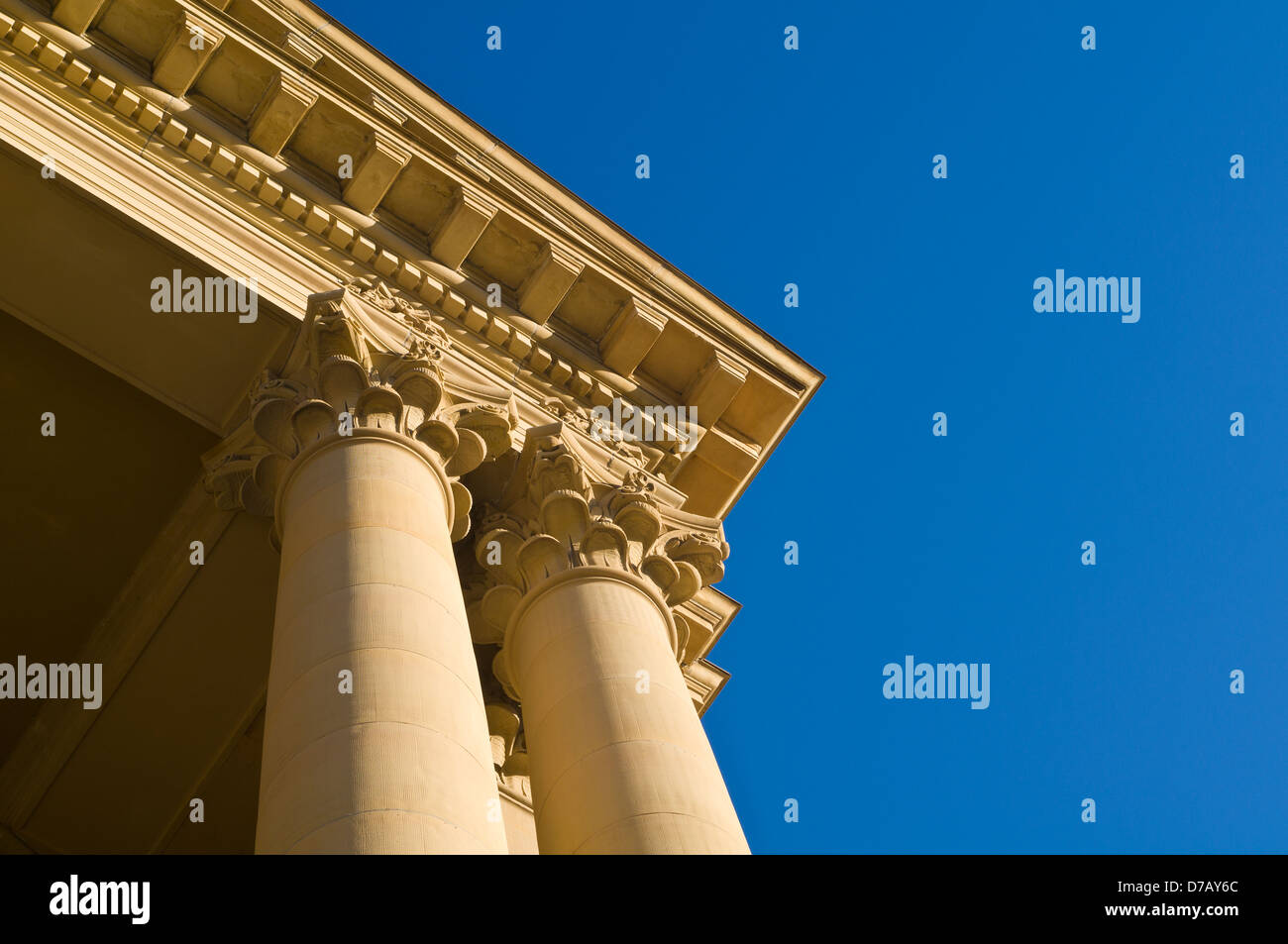 Roof corner detail hi-res stock photography and images - Alamy
