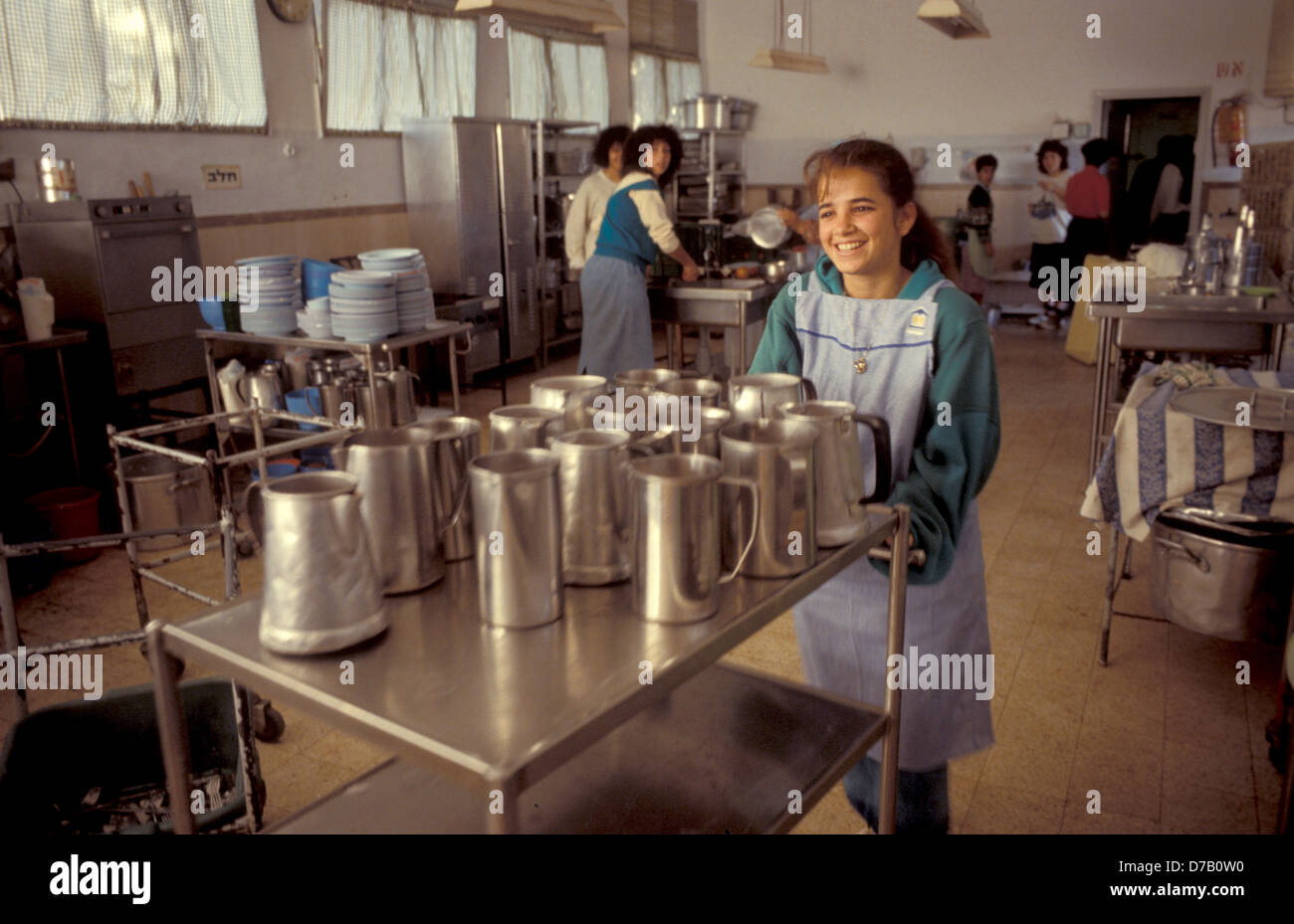 students serving in Kitchen of boarding school Stock Photo - Alamy