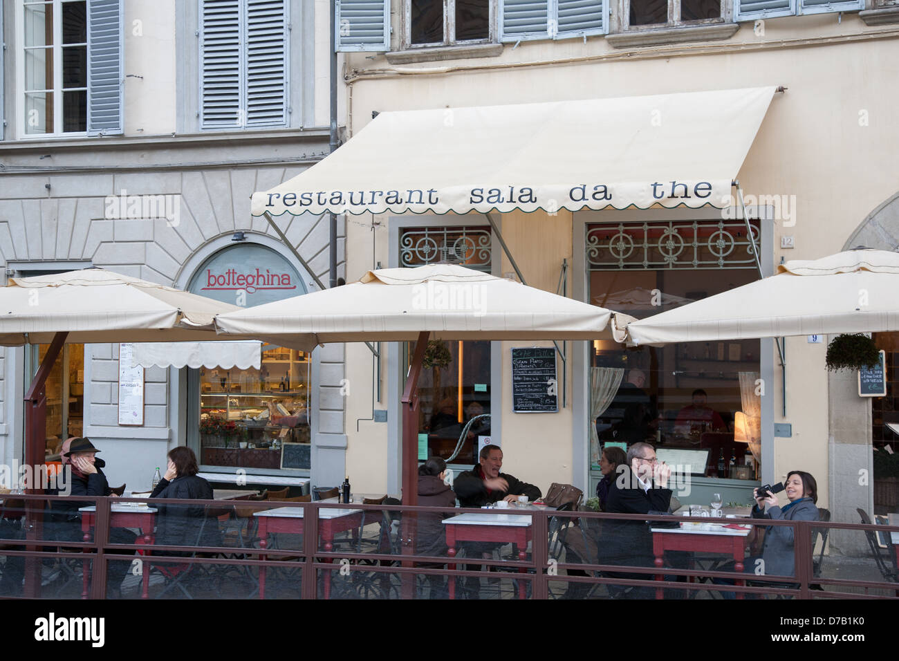Cafe piazza pitti florence hi-res stock photography and images - Alamy