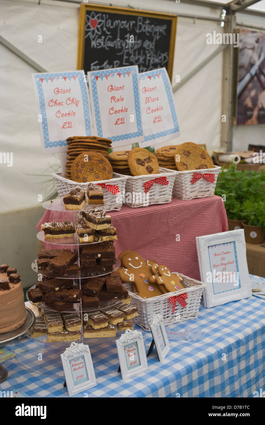 Annual cake sale hi-res stock photography and images - Alamy