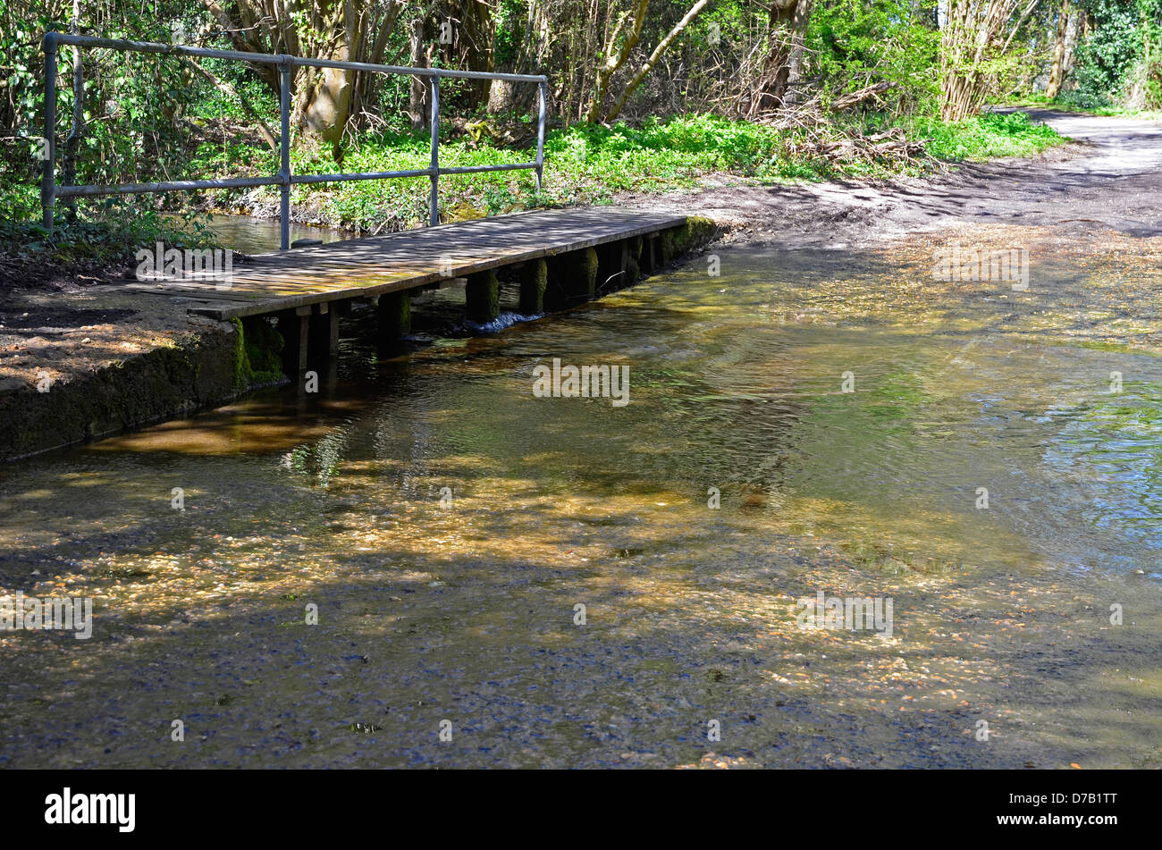 Ford across river hi-res stock photography and images - Alamy