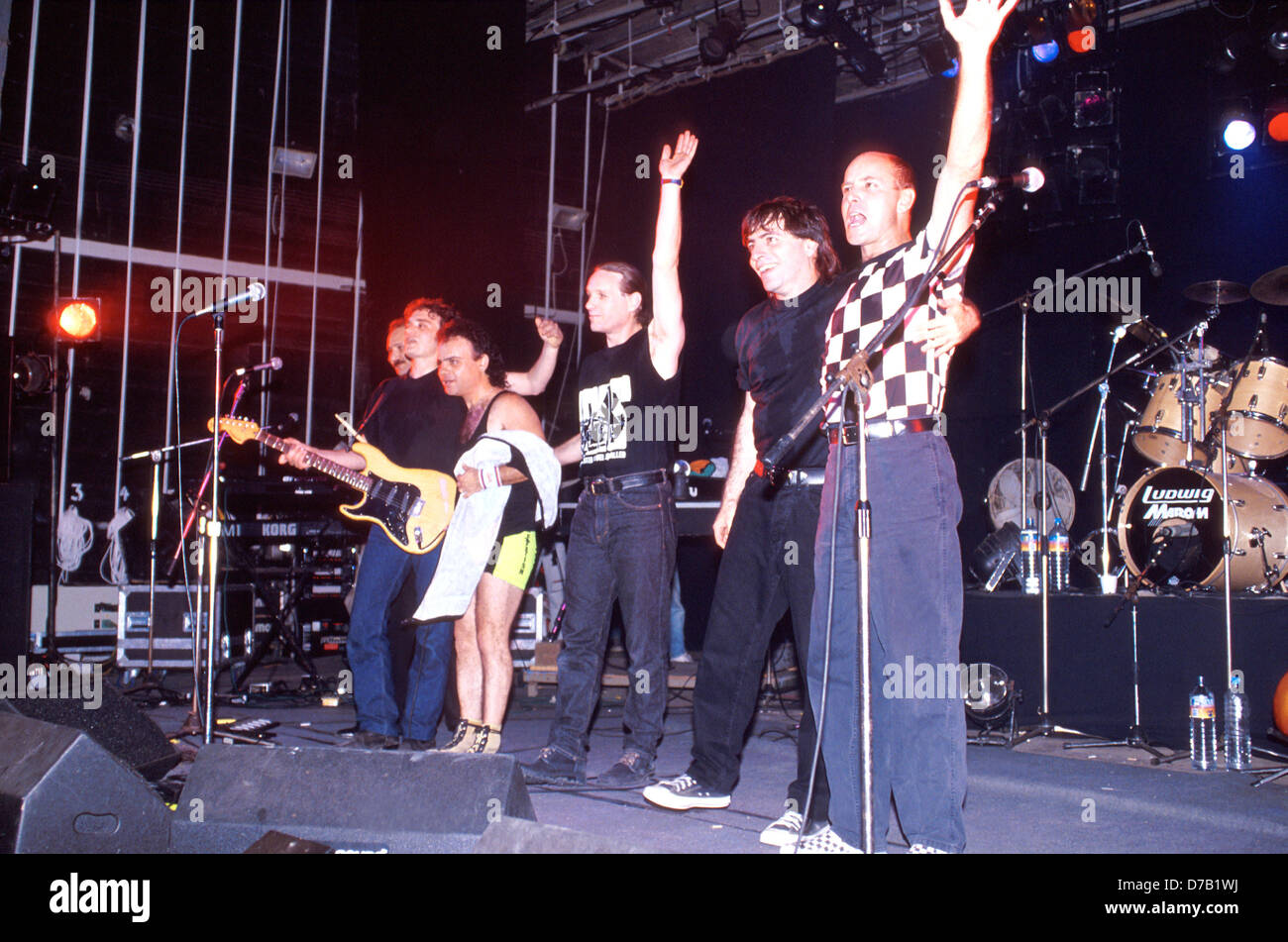 Yoshi singer hi-res stock photography and images - Alamy