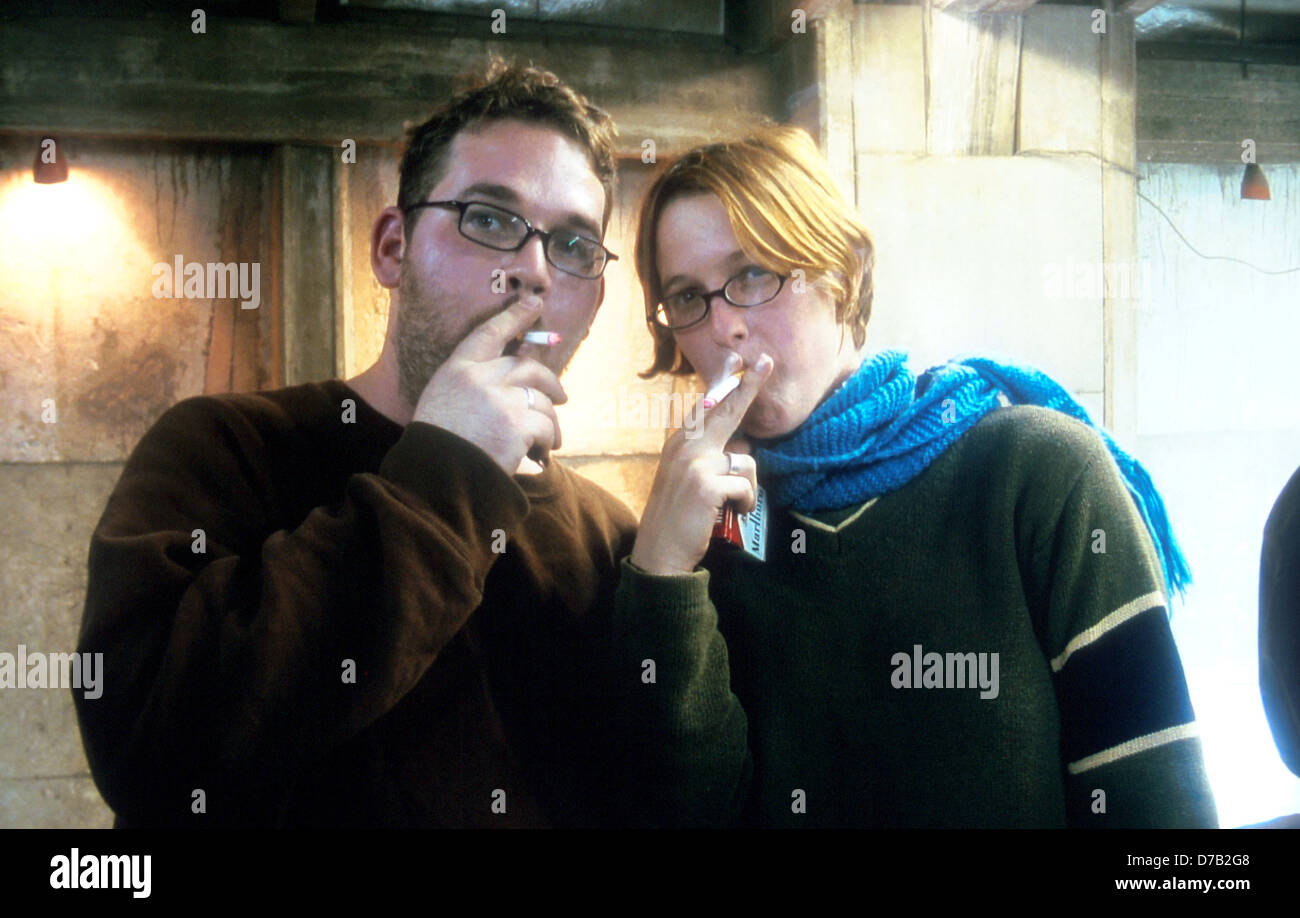 Family smoking cigarettes hi-res stock photography and images - Alamy