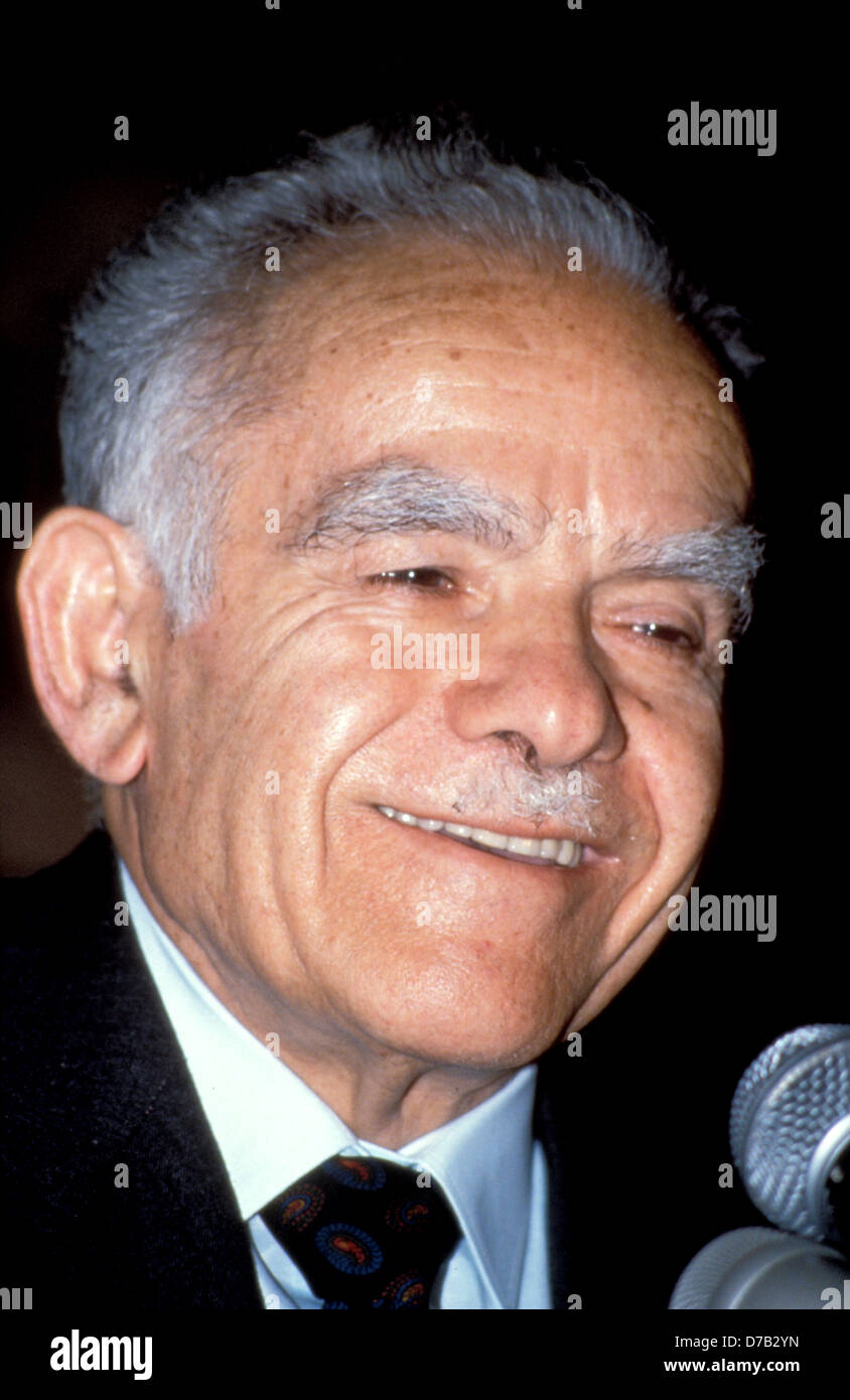 Yitzhak shamir hi-res stock photography and images - Alamy