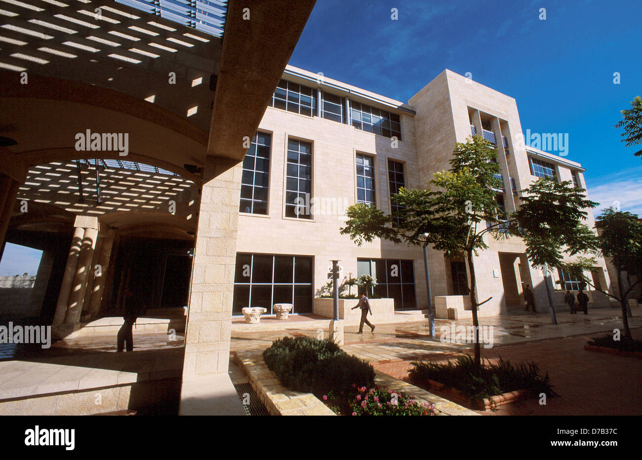 city hall of jerusalem at safra square Stock Photo - Alamy
