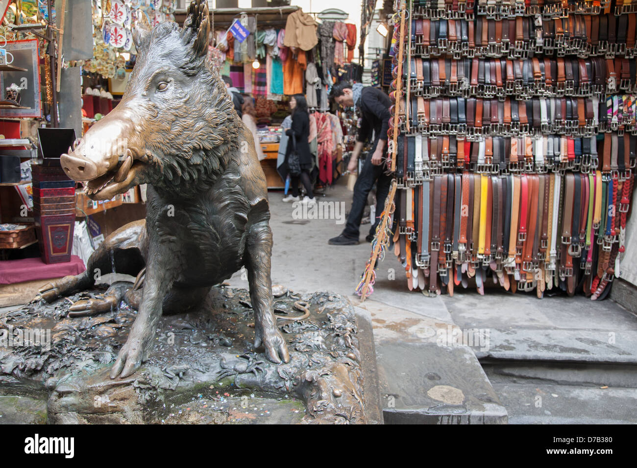 Florence man market hi-res stock photography and images - Alamy