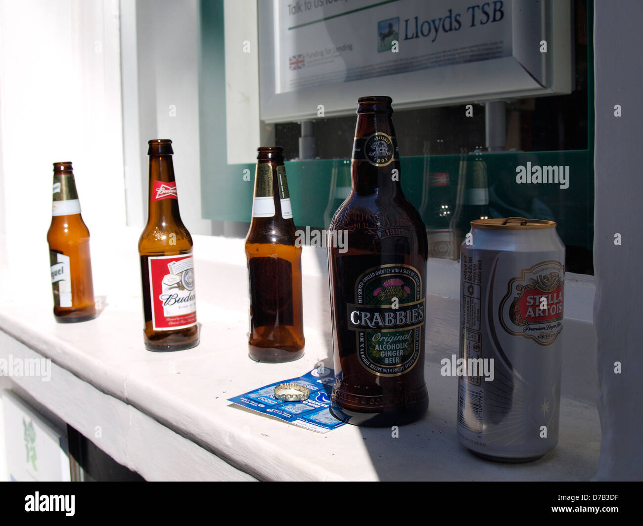 Empty beer bottles hi-res stock photography and images - Alamy