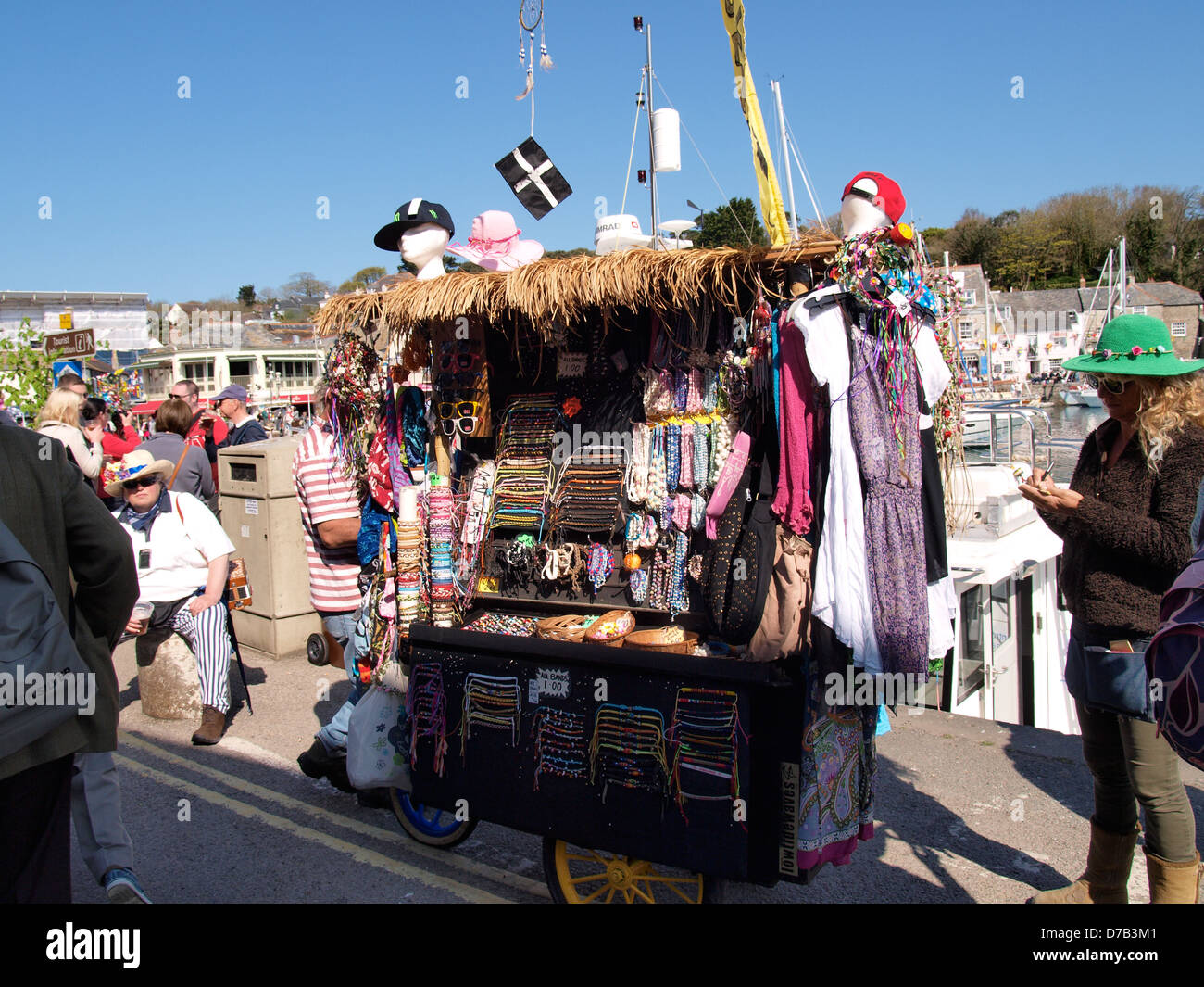 Selling bands hi-res stock photography and images - Alamy