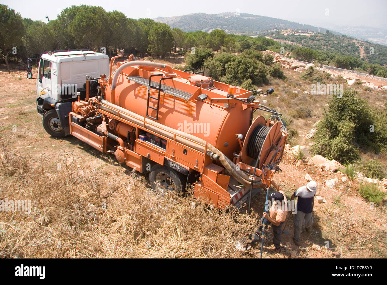 Sewage tanker hi-res stock photography and images - Alamy