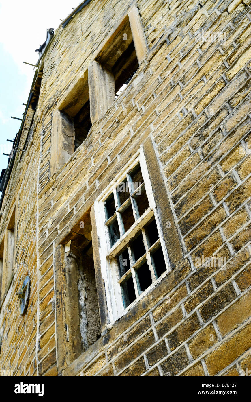 Mill cottage hi-res stock photography and images - Alamy