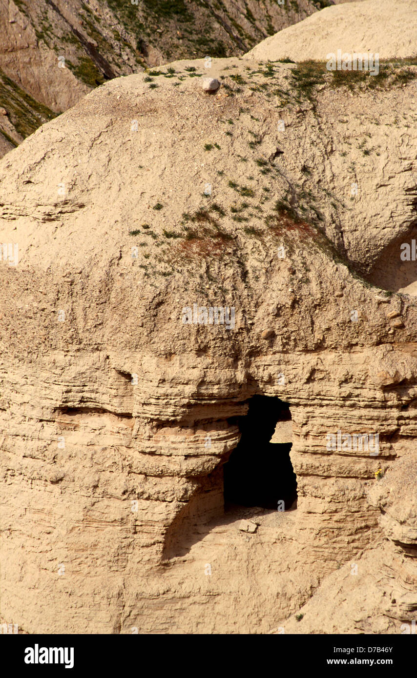 Qumran Caves Where The Dead Sea Scrolls Were Discovered Stock Photo - Alamy