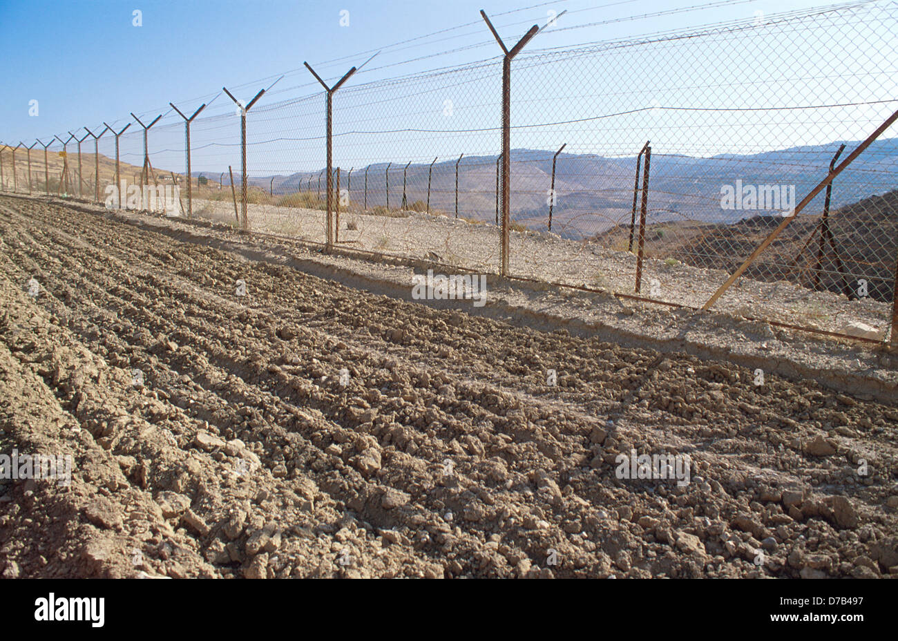 Border between israel and syria hi-res stock photography and images - Alamy