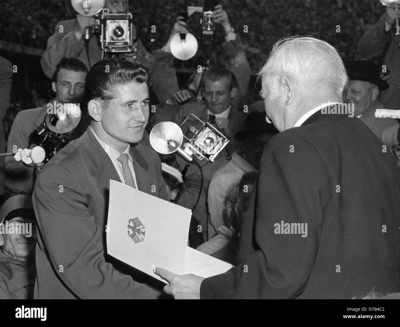 Helmut rahn world cup hi-res stock photography and images - Alamy