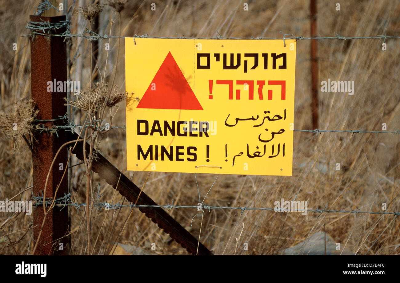 Land Mine Warning Sign Near The Israeli - Syrian Border Stock Photo - Alamy