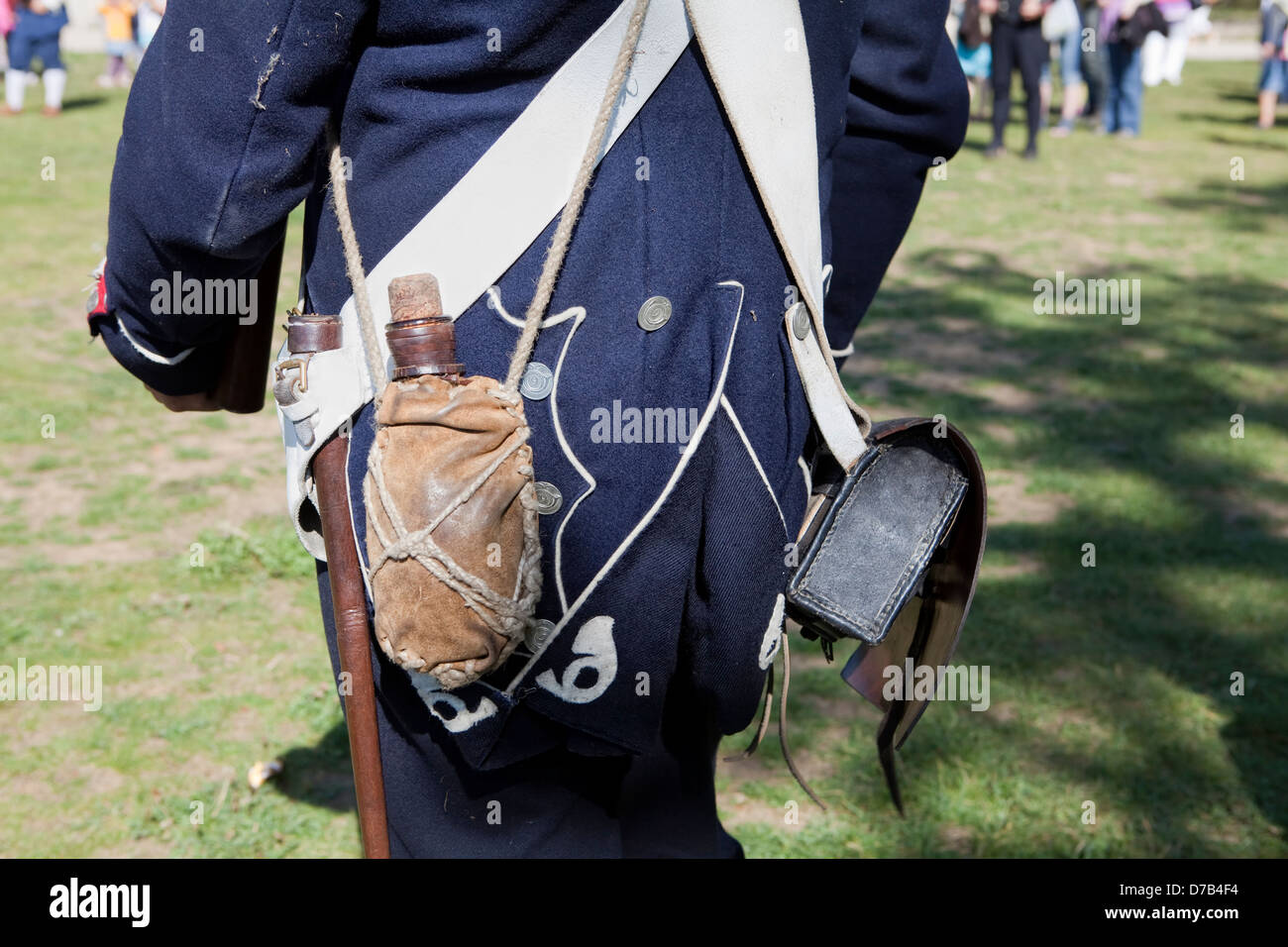 Muzzle loading hi-res stock photography and images - Alamy