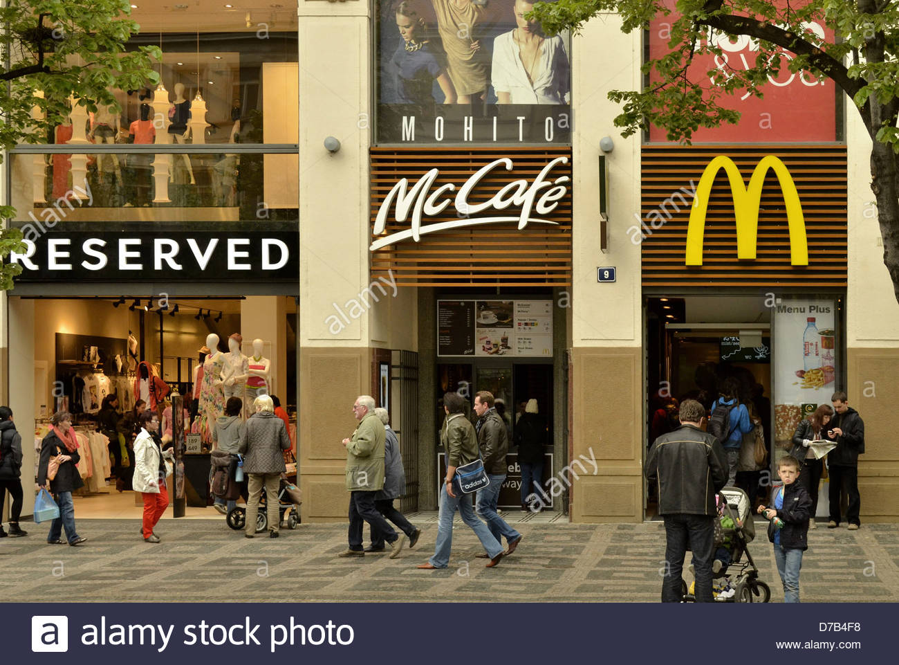 High Street Restaurants High Resolution Stock Photography and Images ...