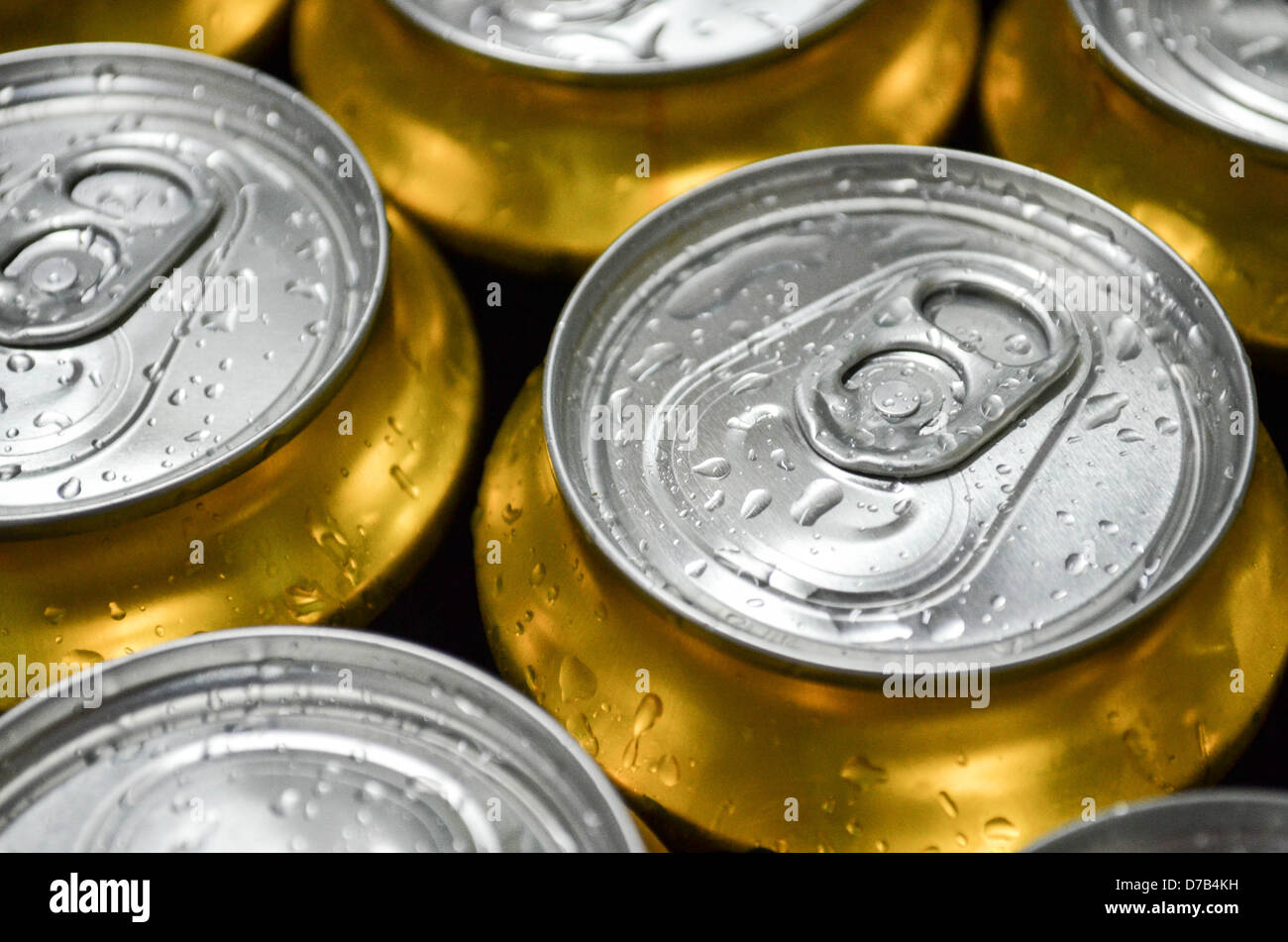 Cans with water drops close-up Stock Photo - Alamy