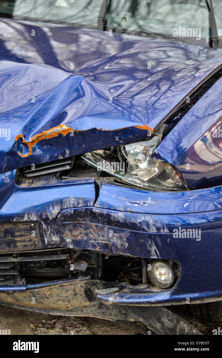 Bumper crashed hi-res stock photography and images - Alamy