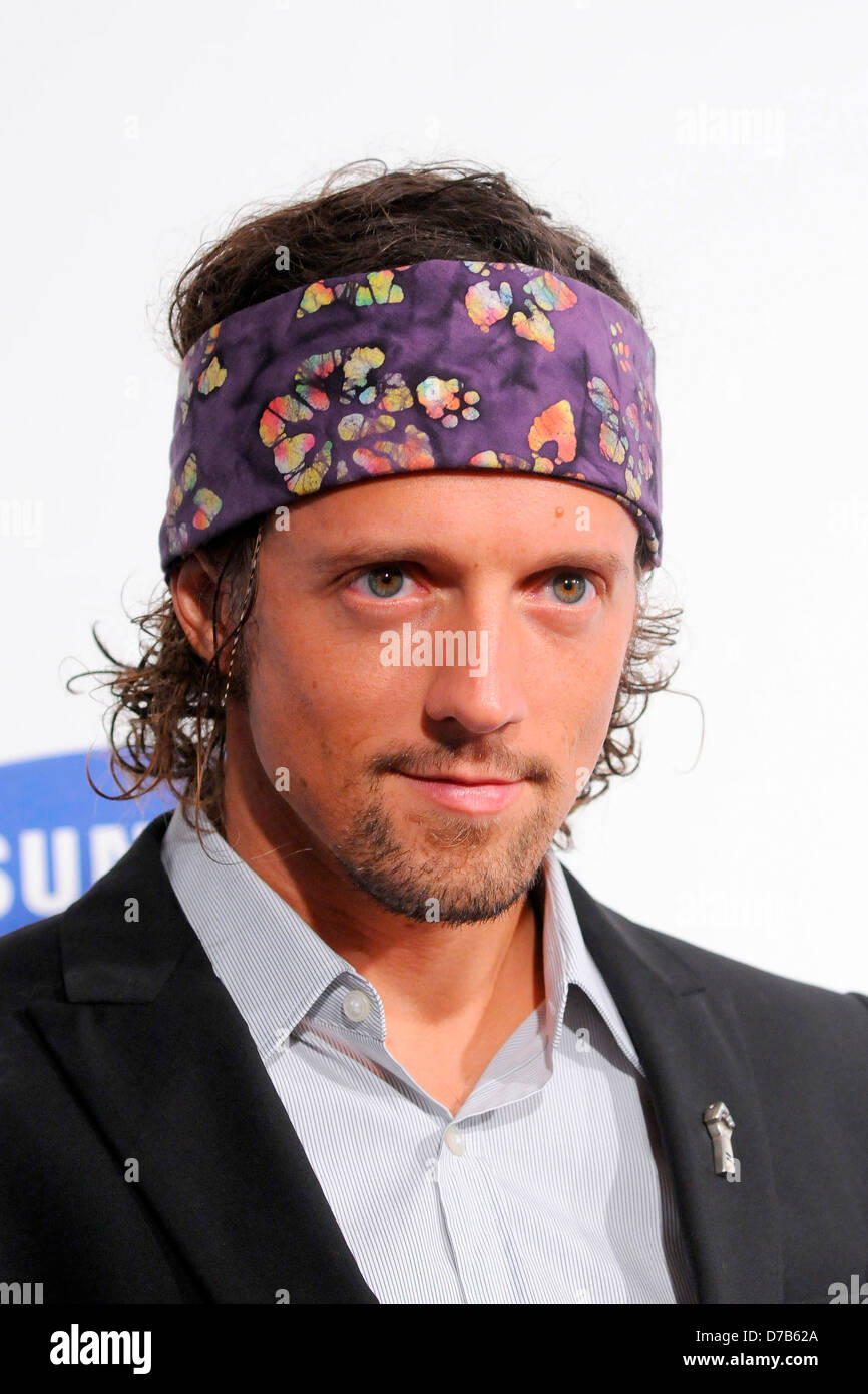Jason Mraz 2011 Samsung Hope For Children Benefit Gala - arrivals New ...