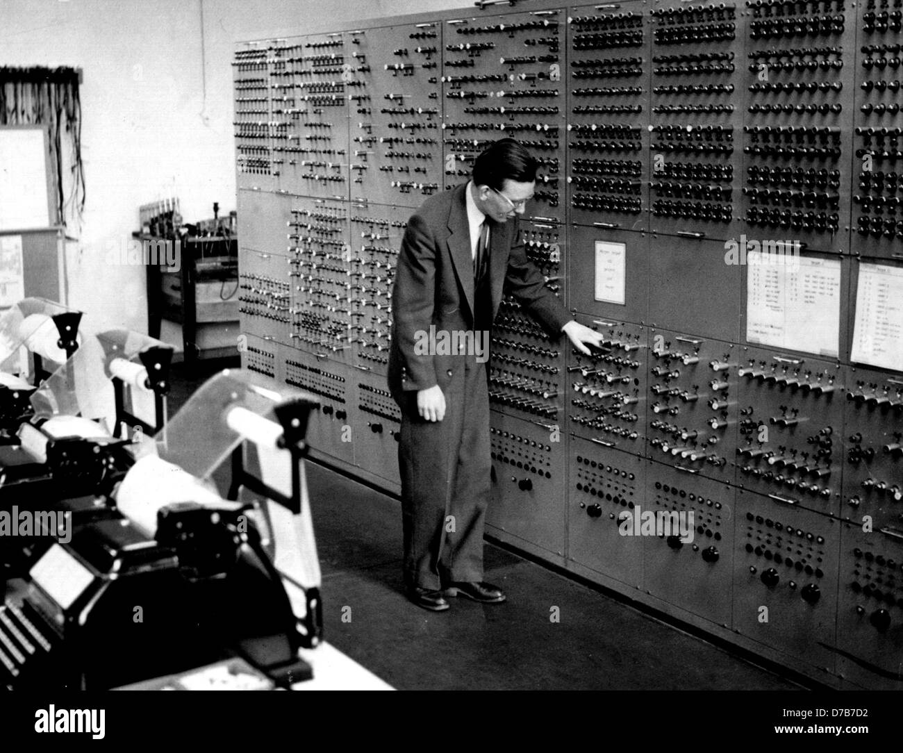 Picture of Germany's largest calculating machine of the Technical ...
