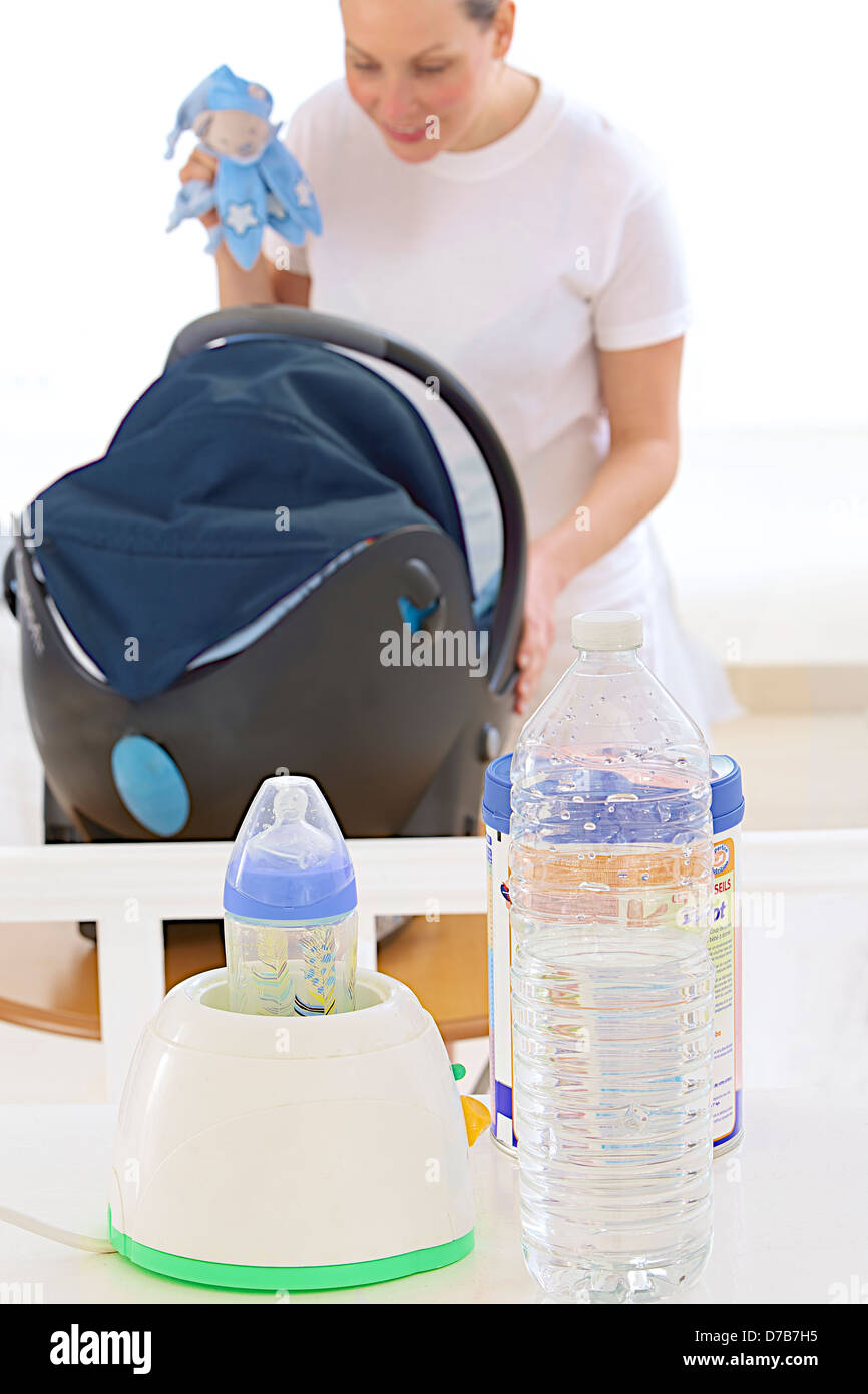 Baby formulas hi-res stock photography and images - Alamy