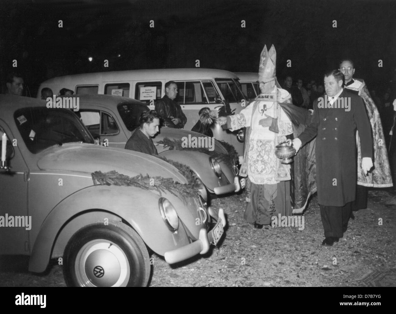 Mercedes ponton 190 hi-res stock photography and images - Alamy