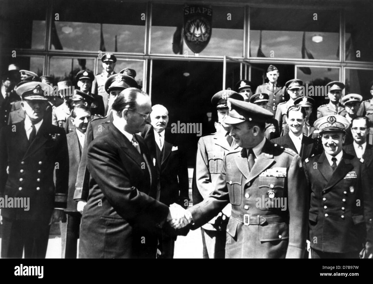 Alfred gruenther hi-res stock photography and images - Alamy