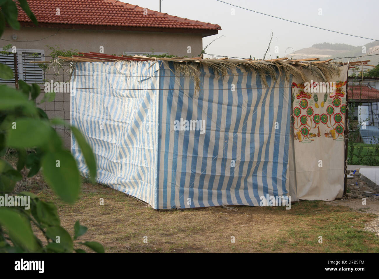 Sukkot booth hi-res stock photography and images - Alamy