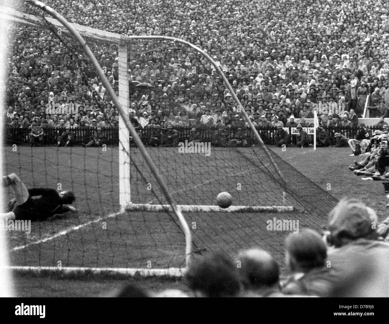 Germany world cup 1954 Black and White Stock Photos & Images - Alamy