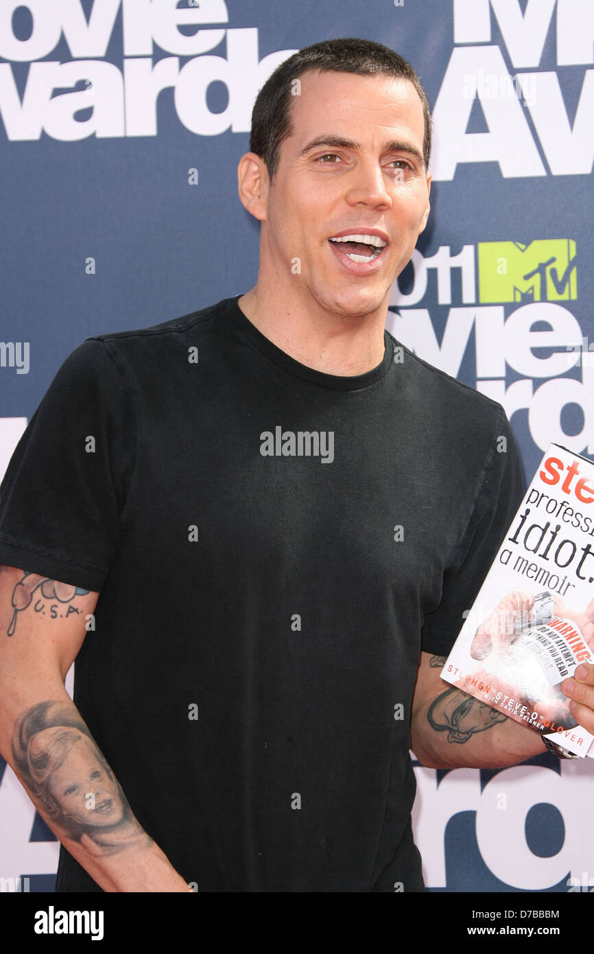 Steve-O 2011 MTV Movie Awards - Arrival held at the Gibson Amphitheatre ...