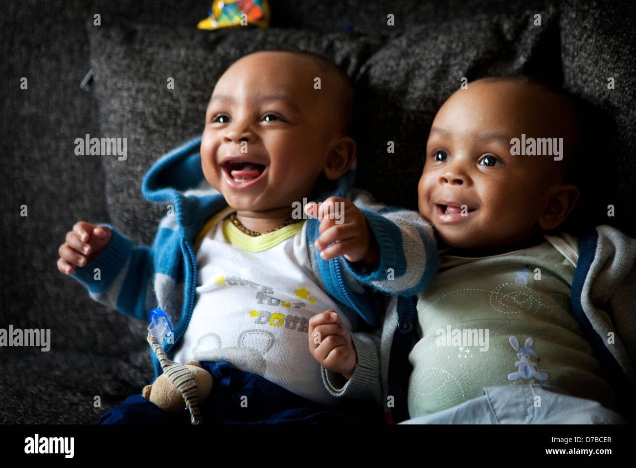 African twin babies hi-res stock photography and images - Alamy