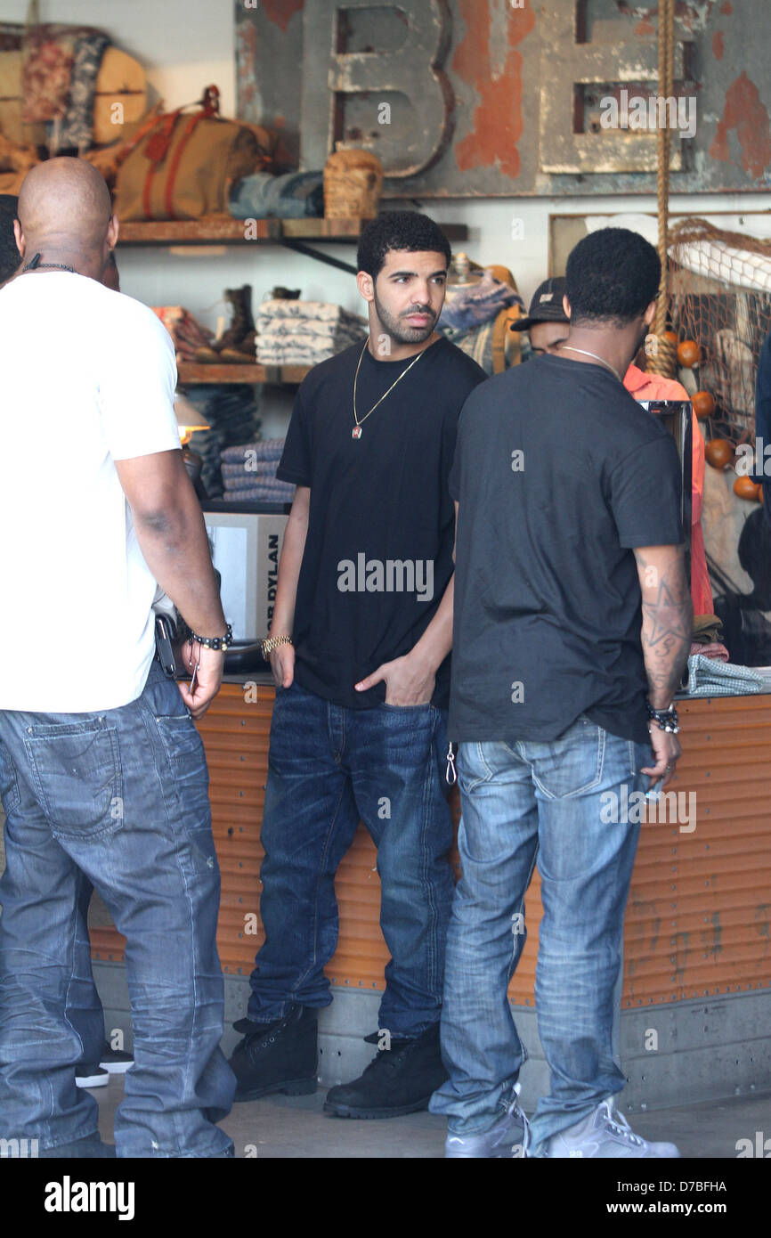 Rapper Drake is seen shopping with friends in Beverly Hills Los Angeles ...