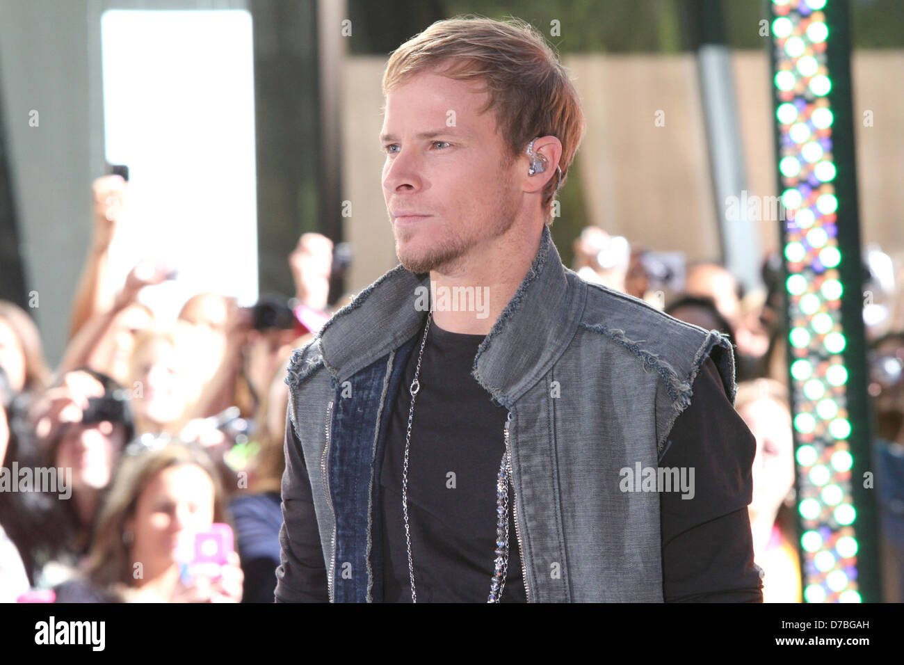 Brian Littrell New Kids On The Block and Backstreet Boys perform live ...