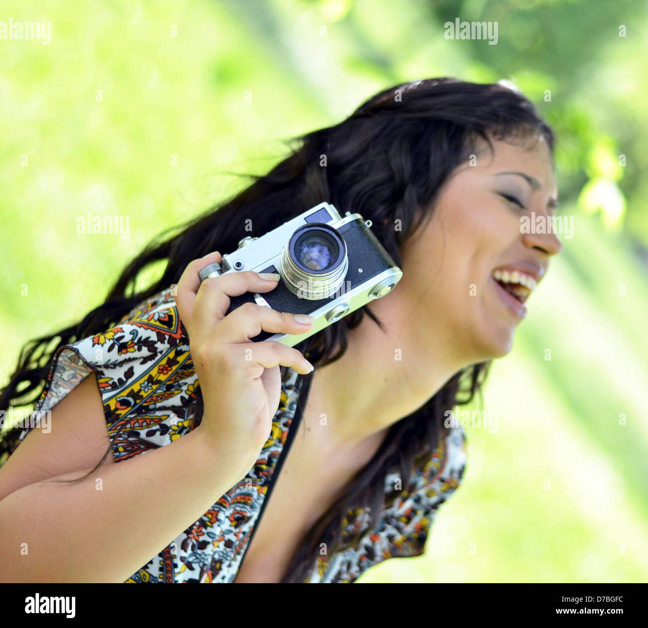 Camera 1960s people taking picture hi-res stock photography and images ...
