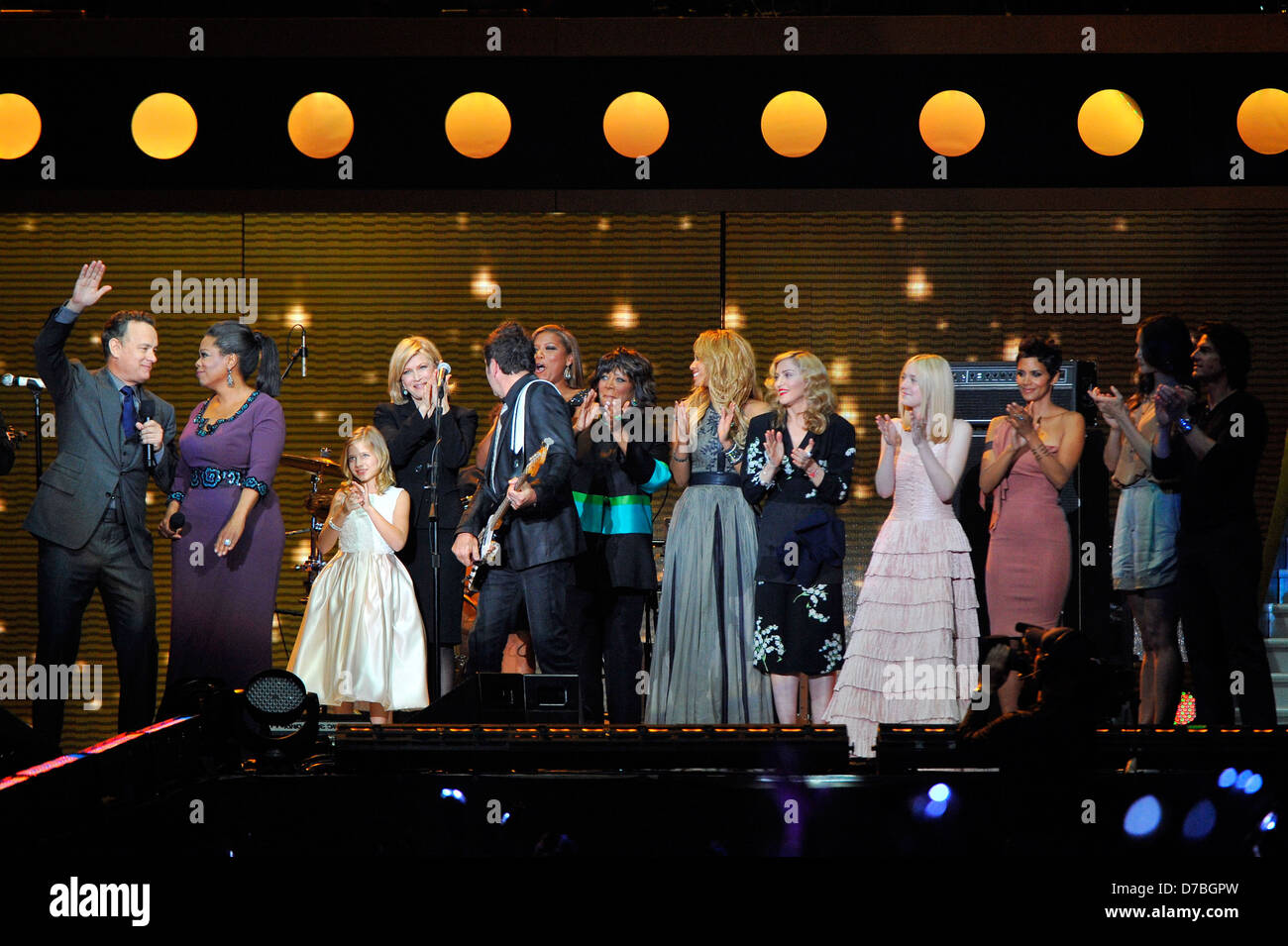 Oprah Winfrey and guests during "Surprise Oprah! A Farewell Spectacular ...