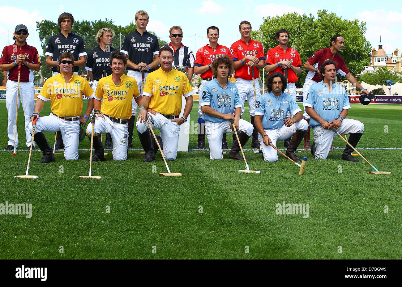 Abu Dhabi team members, Otkritie Moscow's Jack Richardson, Ed Hitchman ...