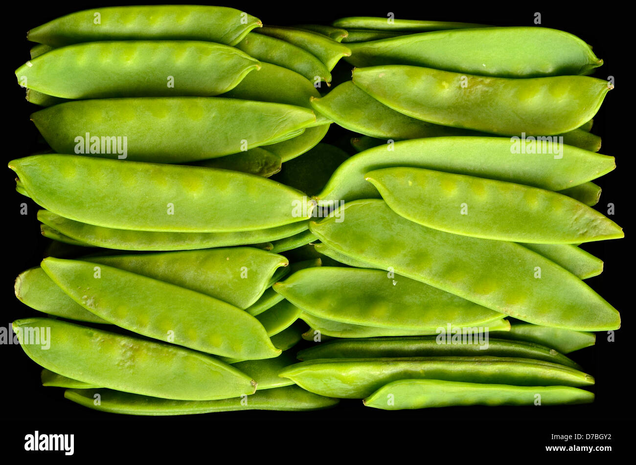 Healthy crop of peas hi-res stock photography and images - Alamy