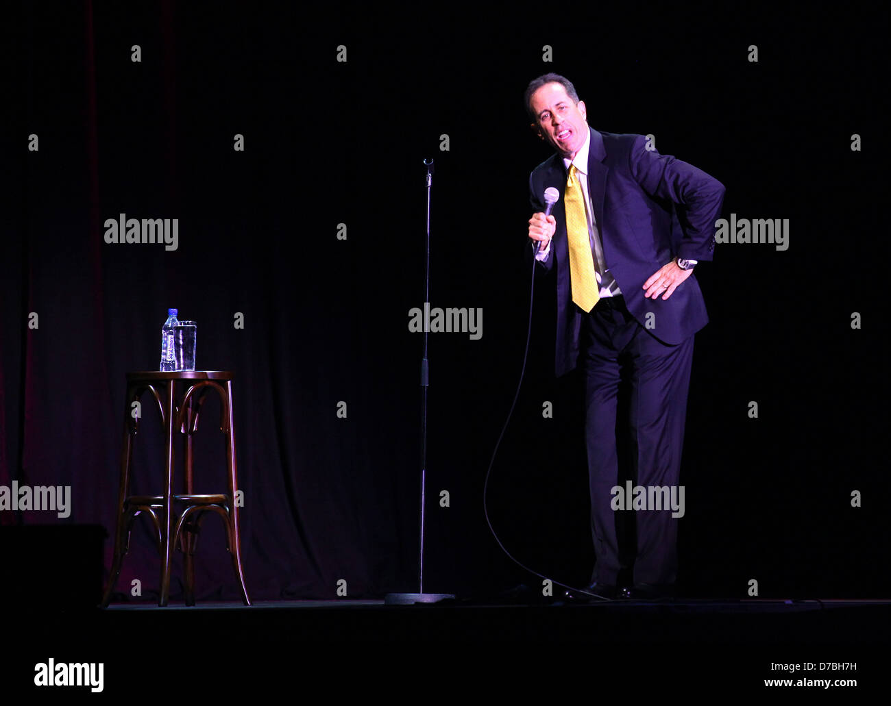 Jerry Seinfeld performs his first stand-up show in London for 13 years ...