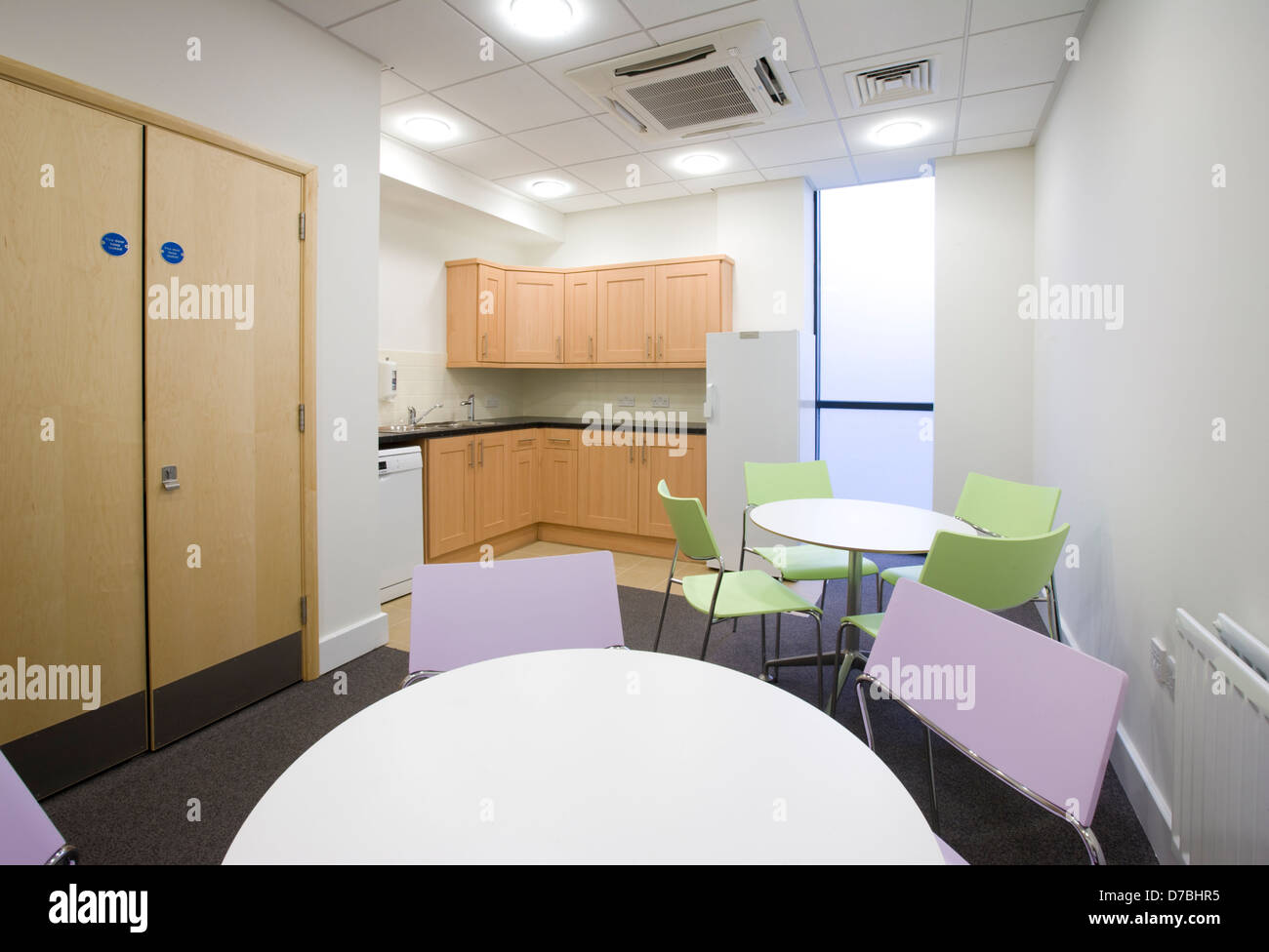 Office kitchen breakout area Stock Photo - Alamy
