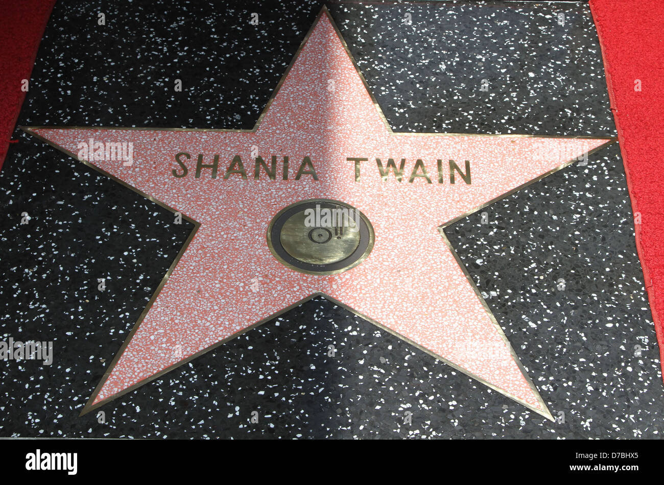 Shania Twain's star on the Hollywood Walk of Fame Los Angeles ...