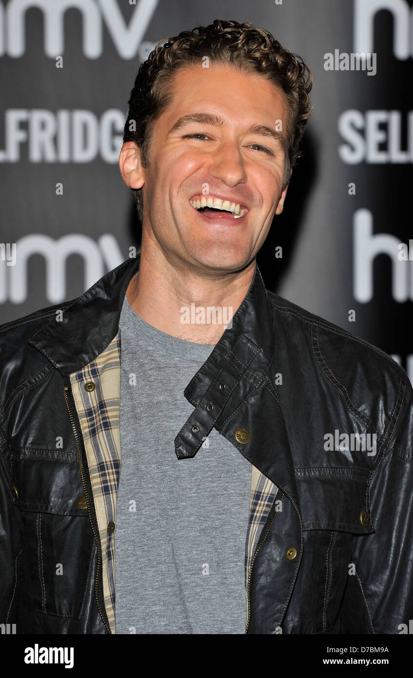 Matthew Morrison attends a signing for his new self-titled album ...