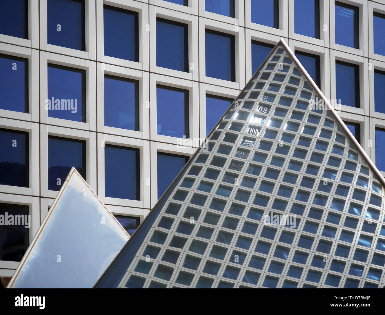 The Roof Architecture Of Azrieli Mall In Tel Aviv Stock Photo - Alamy