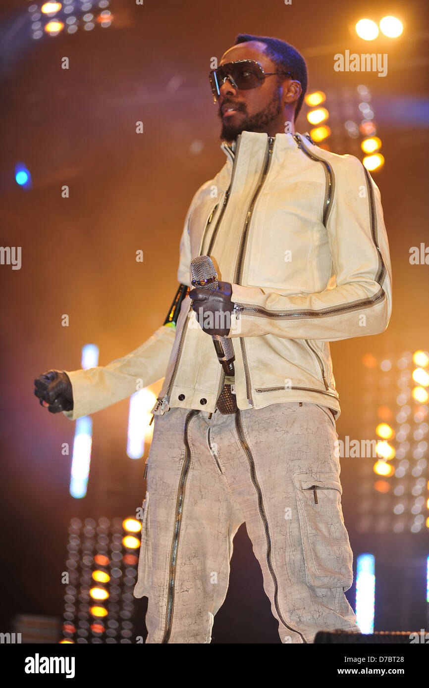 will.i.am Black Eyed Peas perform during BBC Radio 1's Big Weekend 2011 ...