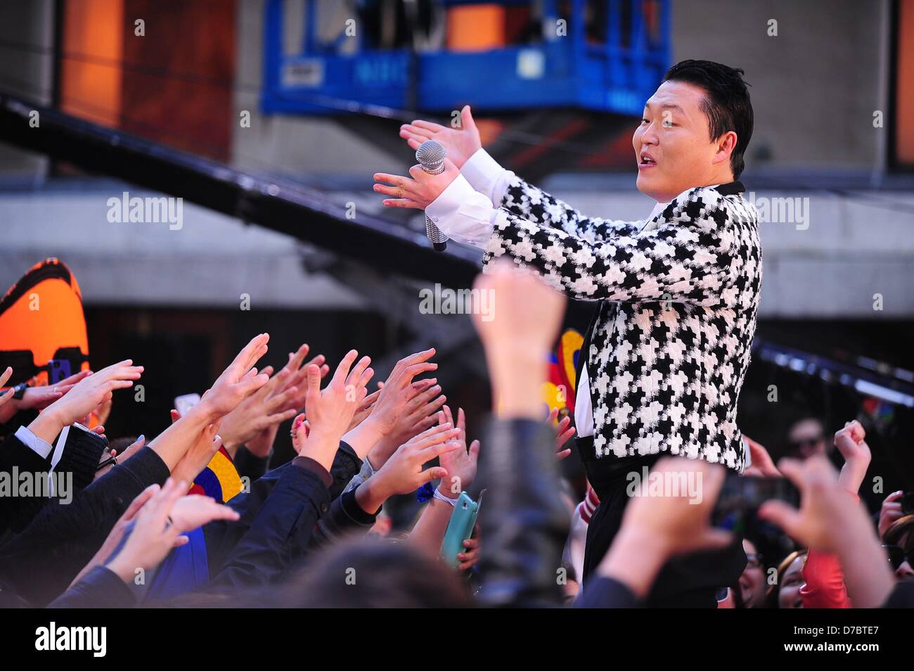 New York, USA. 3rd May 2013. Psy on stage for NBC Today Show Toyota ...