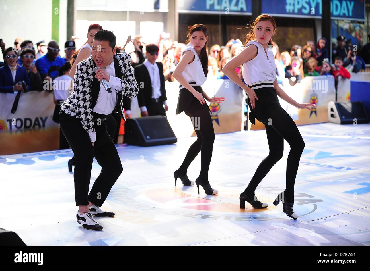 New York, USA. 3rd May 2013. Psy on stage for NBC Today Show Toyota ...