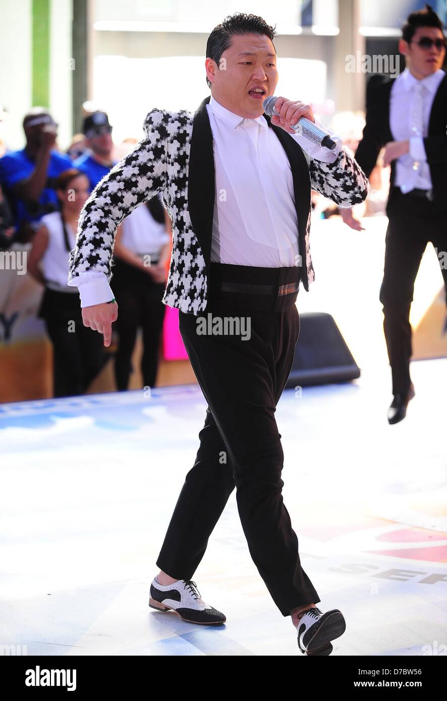 New York, USA. 3rd May 2013. Psy on stage for NBC Today Show Toyota ...