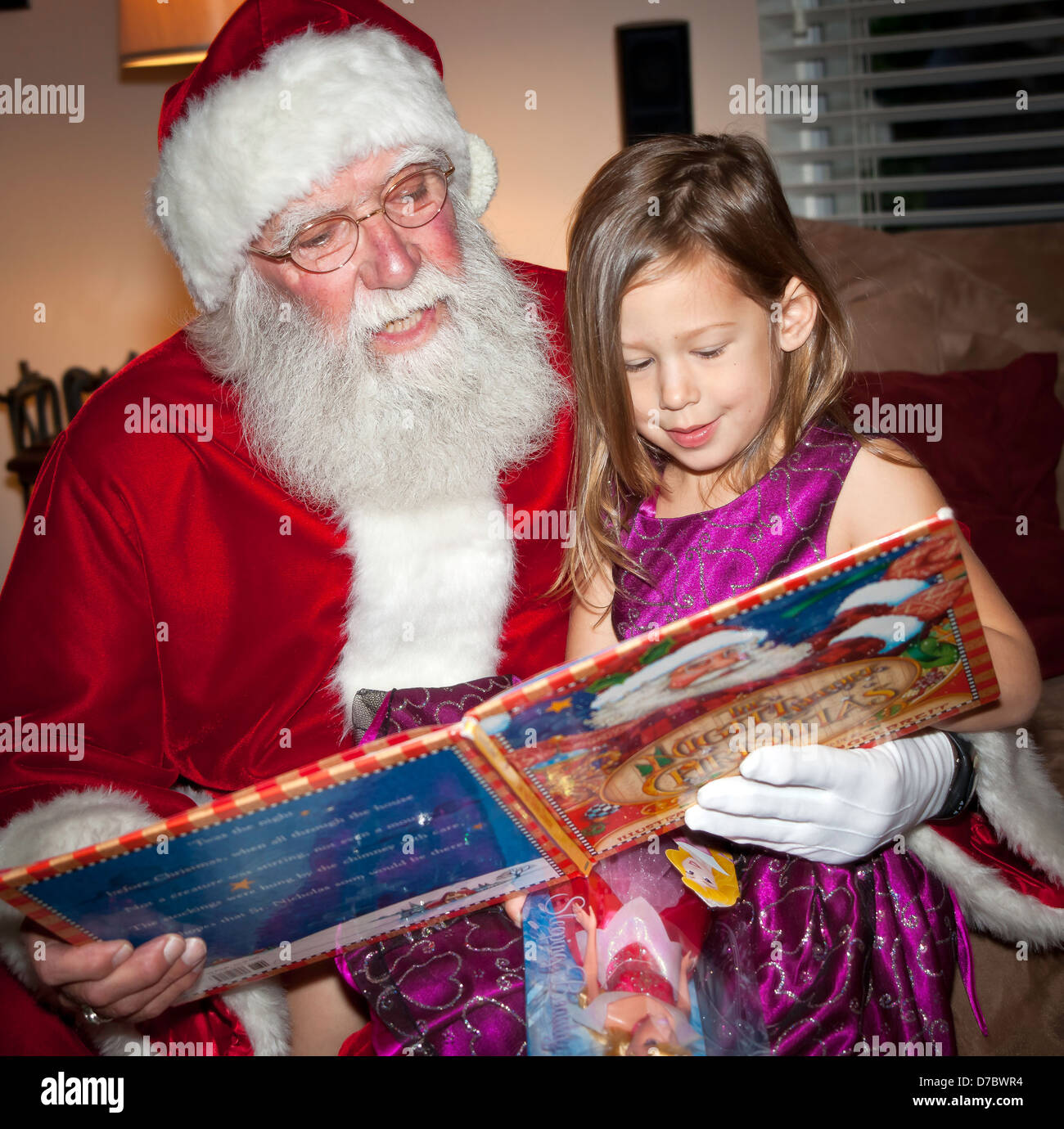 Visit to see santa claus hi-res stock photography and images - Alamy