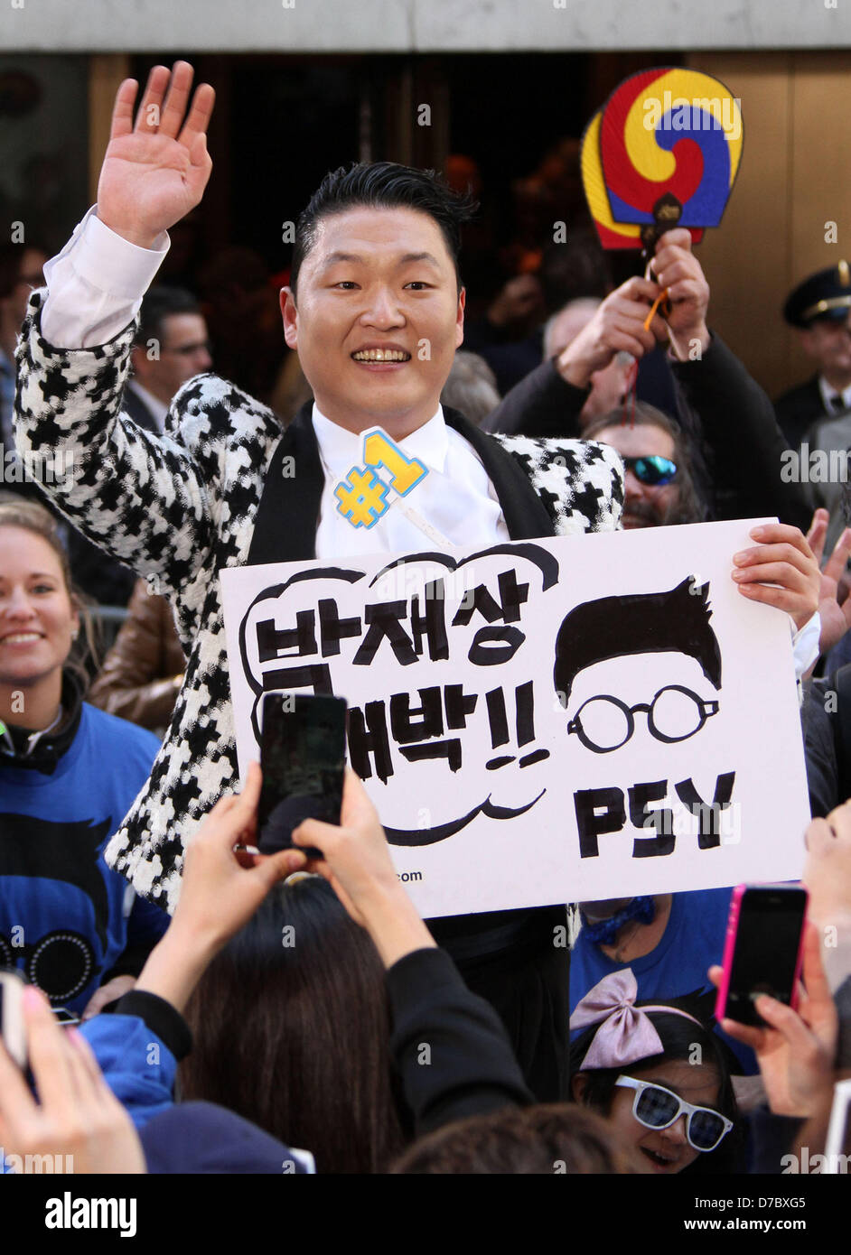 New York, USA. 3rd May 2013. Singer PSY performs on the 'Today' show ...