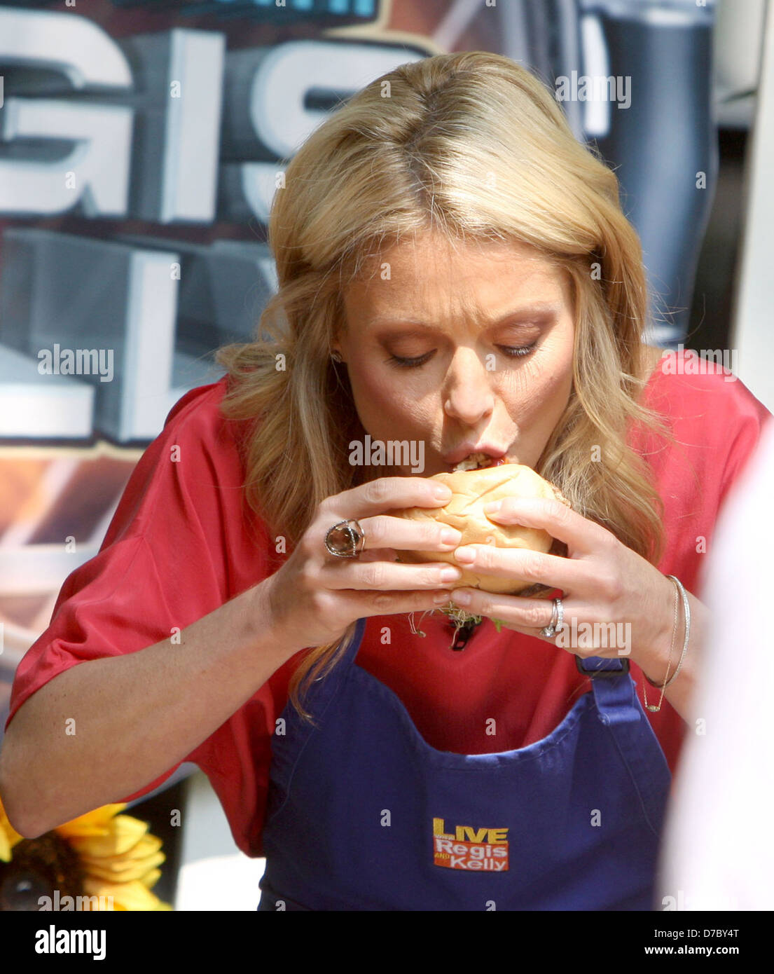 Kelly Ripa cooking during a grilling segment outside ABC Studios for ...