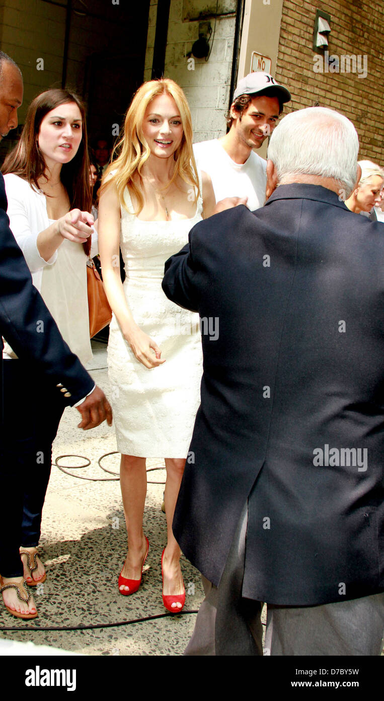 Heather Graham leaving ABC Studios after appearing on 'Live with Regis ...